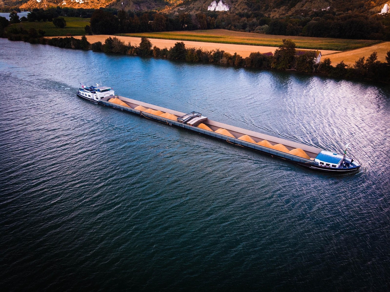 5 things you didn't know about Barge in shipping - Amazing Viral News